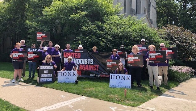 Churches rally against racism - Northern Illinois Annual Conference