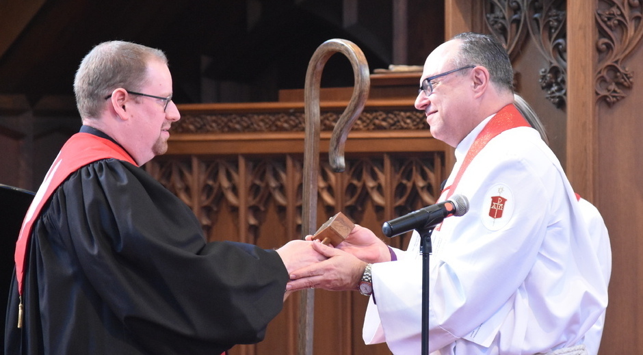 Bishop Dan Schwerin Installed - Northern Illinois Annual Conference